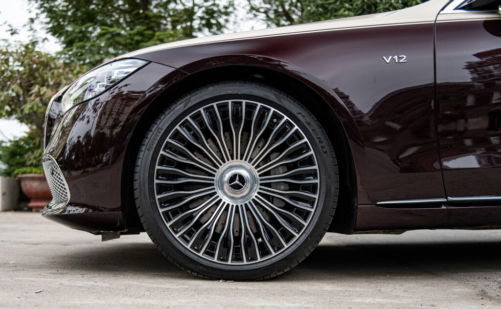 Mercedes Maybach S680